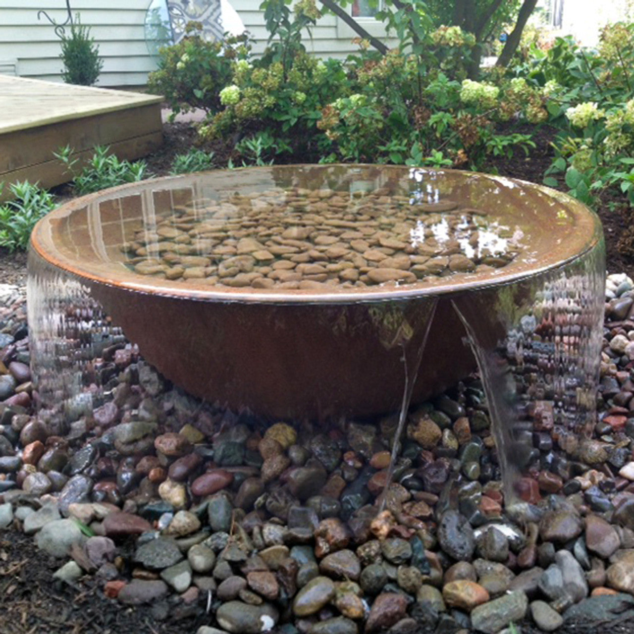 Blue Thumb Cast Iron Sugar Kettle Fountains | Practical Garden Ponds